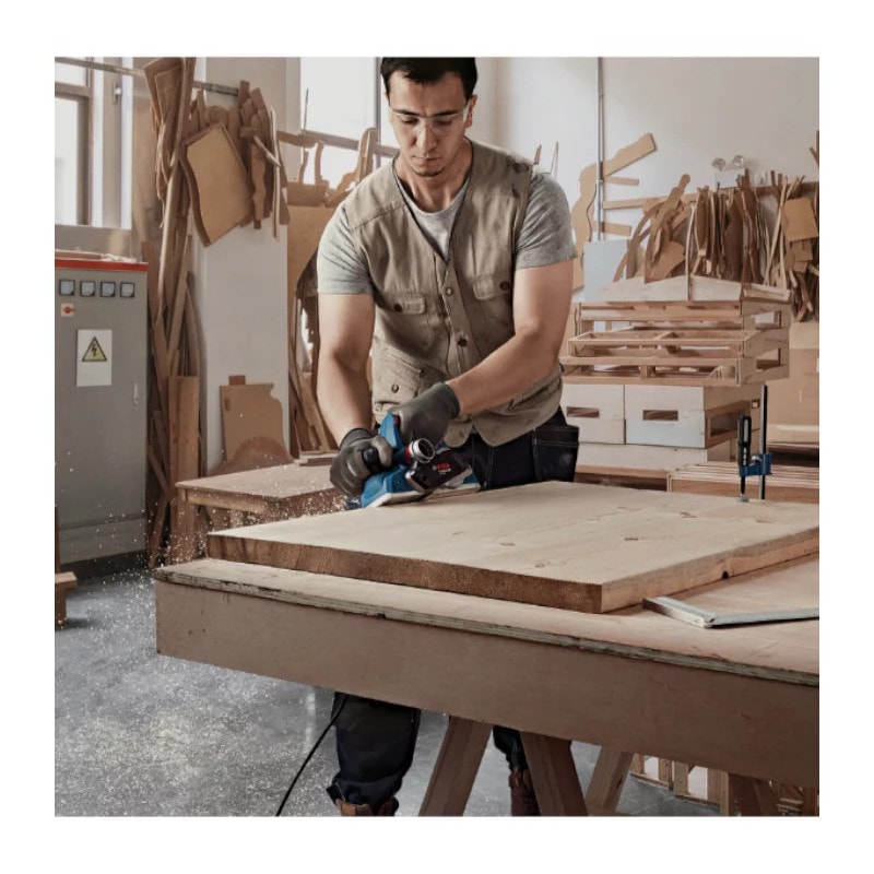 Plaina Elétrica Profissional 700W 82MM GHO-700 BOSCH | Anhanguera ...